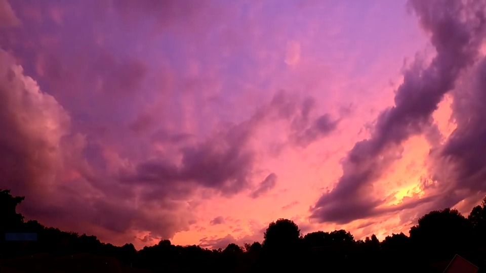 Timelapse Footage Shows Beautiful Colors Above Kentucky Sky | WeatherBug