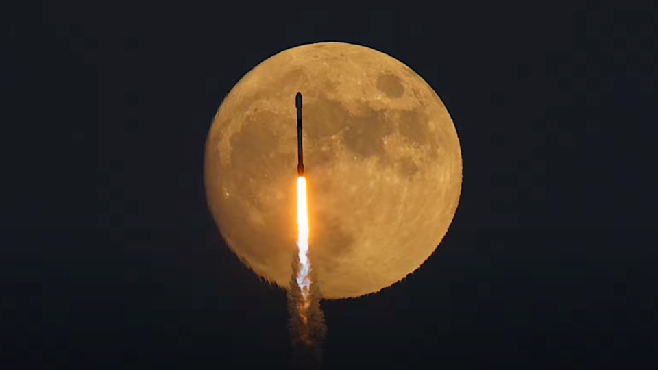 SpaceX Falcon 9 Shoots Past Full Moon in Florida | WeatherBug