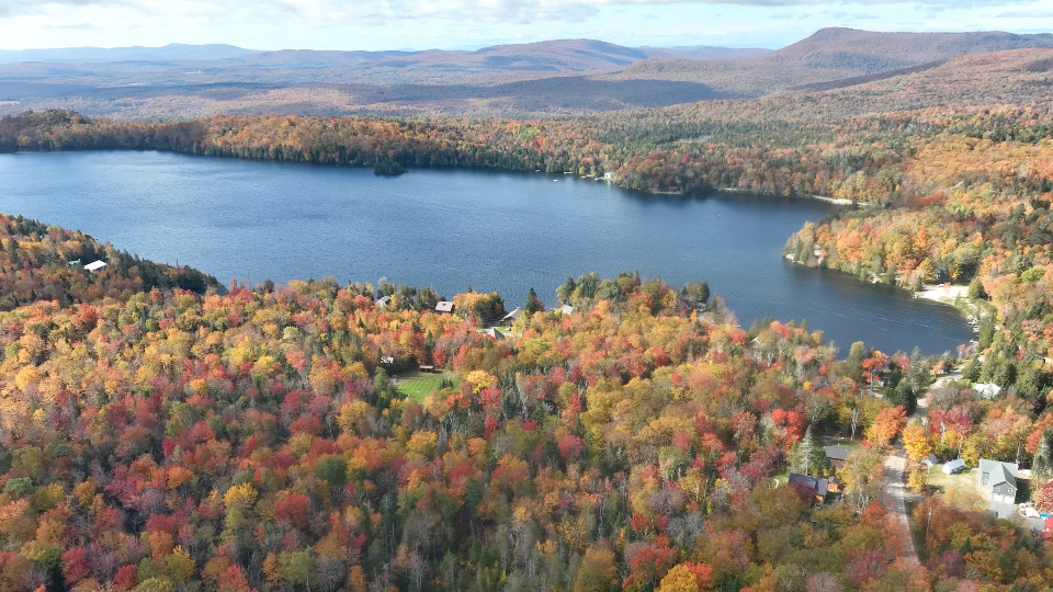 Colorful Fall Foliage In Northern Vermont | WeatherBug