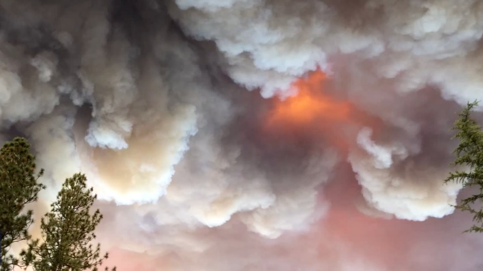 Apocalyptic Scene as Oak Fire Smoke Fills Skies | WeatherBug
