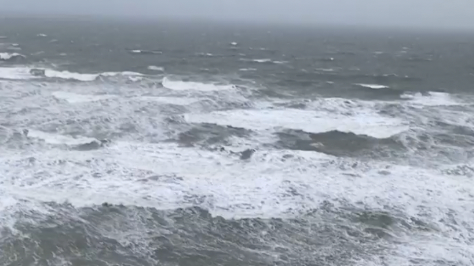 Choppy Waters in Florida as Nicole Nears | WeatherBug