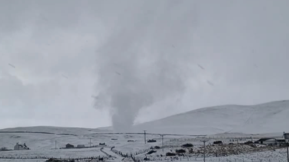 Rare Snow Devil Forms in UK | WeatherBug
