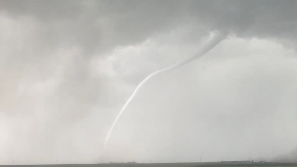 Tornado Briefly Touches Ground in Nebraska | WeatherBug