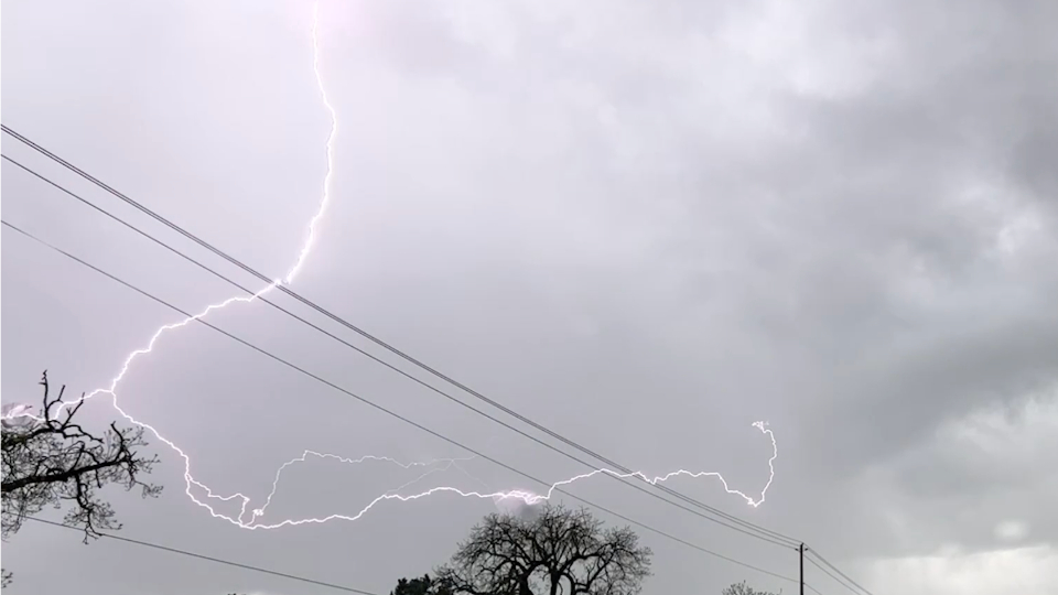 Video Catches Plane Struck by Lightning | WeatherBug