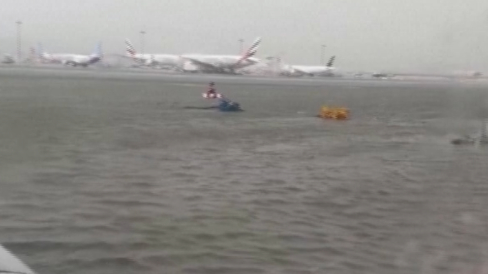 Planes Surrounded By Floodwaters In Dubai | WeatherBug