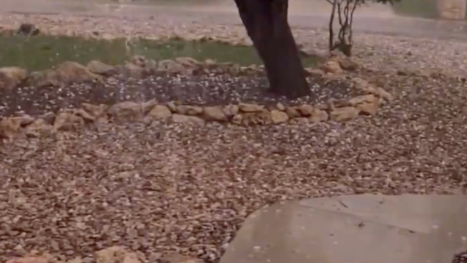 Large Hail Batters Parts of Central Texas | WeatherBug