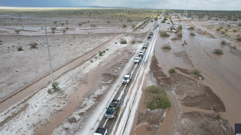 Flash Flooding Leaves Traffic Stranded New Mexico | WeatherBug
