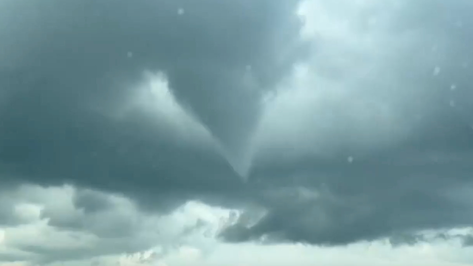 Funnel Cloud Swirls in Eastern Nebraska | WeatherBug