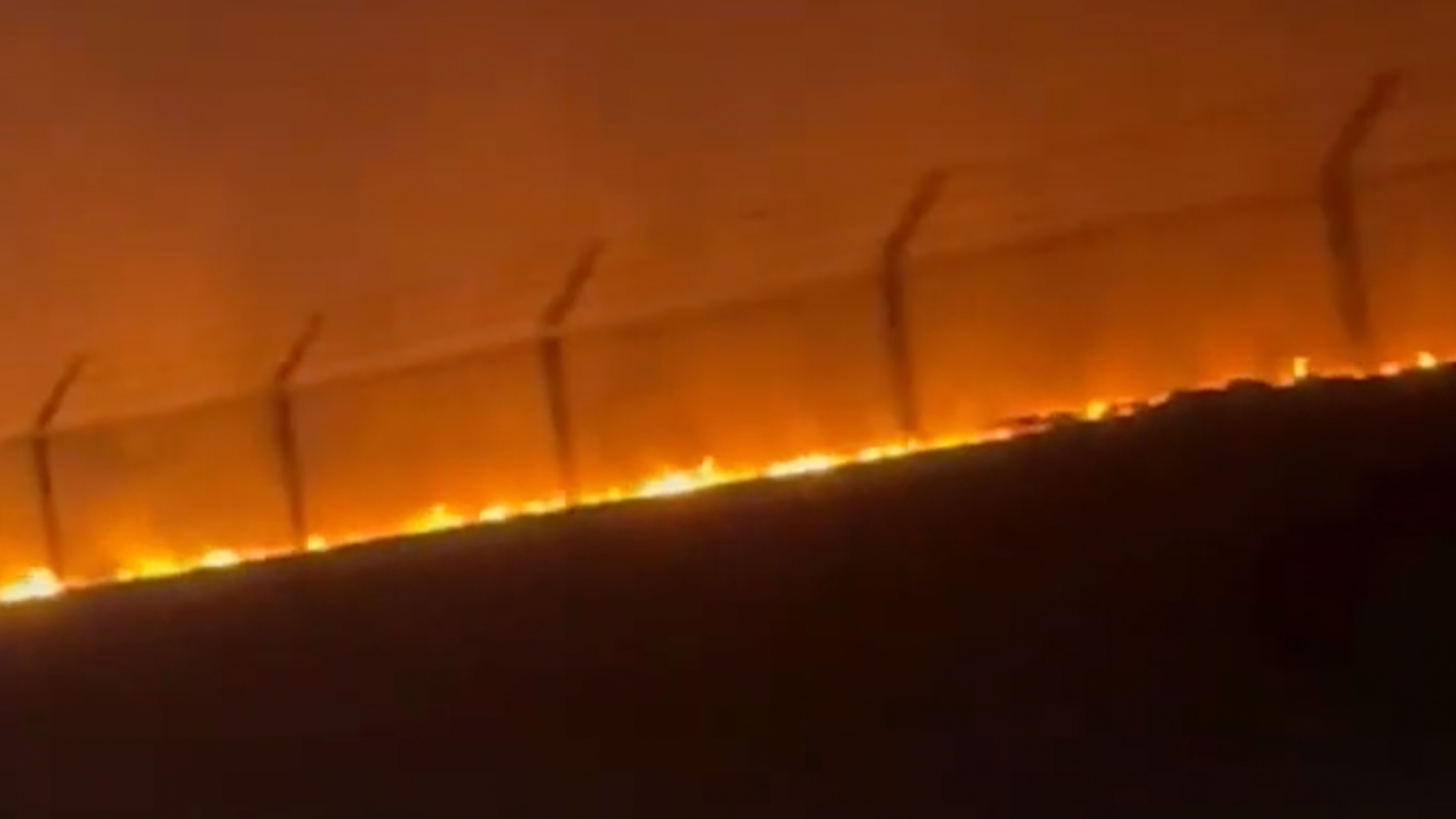 Wildfire Burning Along Florida Keys Route | WeatherBug